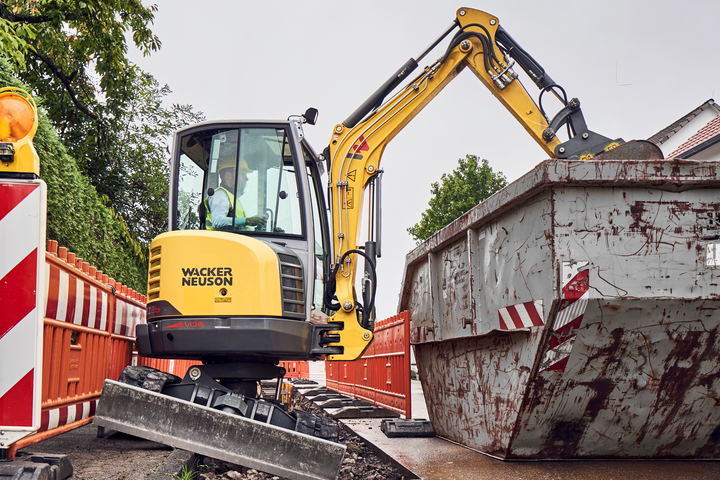 EKSKAVATORIUS VIKŠRINIS 2.8T - Ramirent LT